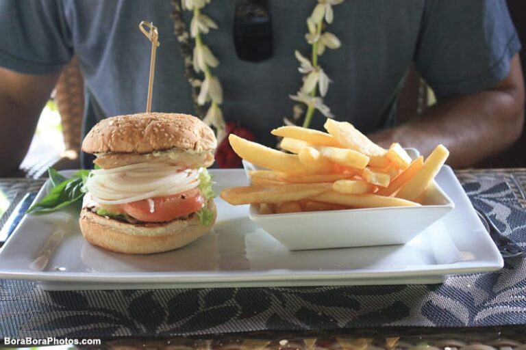 Sofitel Private Island Manu Tuki Restaurant - Island Travel Guide